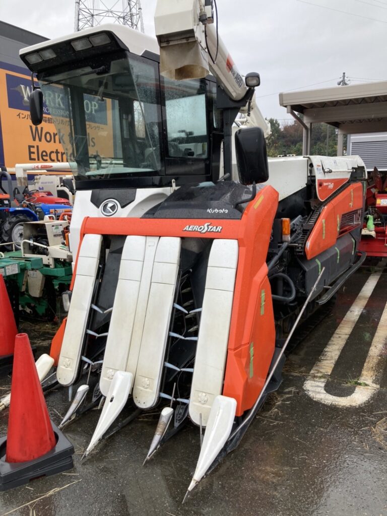 クボタ コンバイン AR52をお売りいただきました！ - 【公式】農機具市番館 ｜どんな農機具でも高額買取します